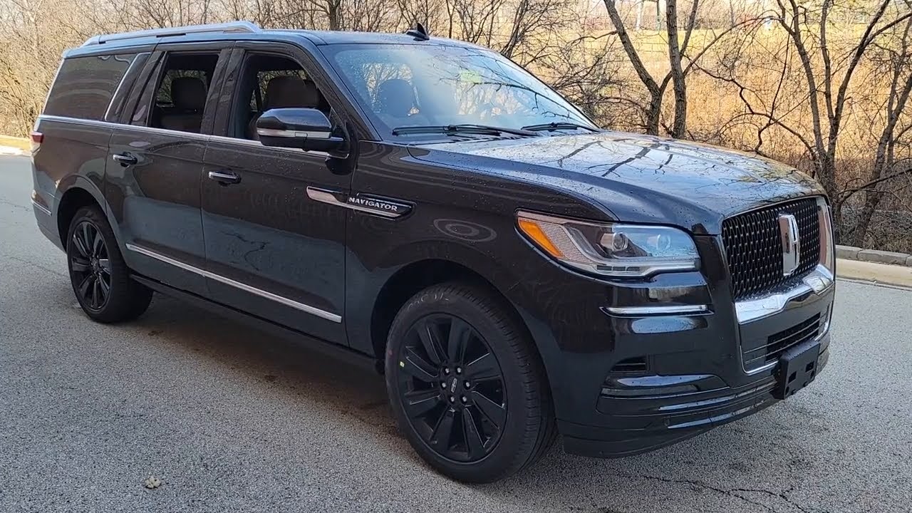 2022 Lincoln Navigator L near me Highland Park, Arlington Heights ...