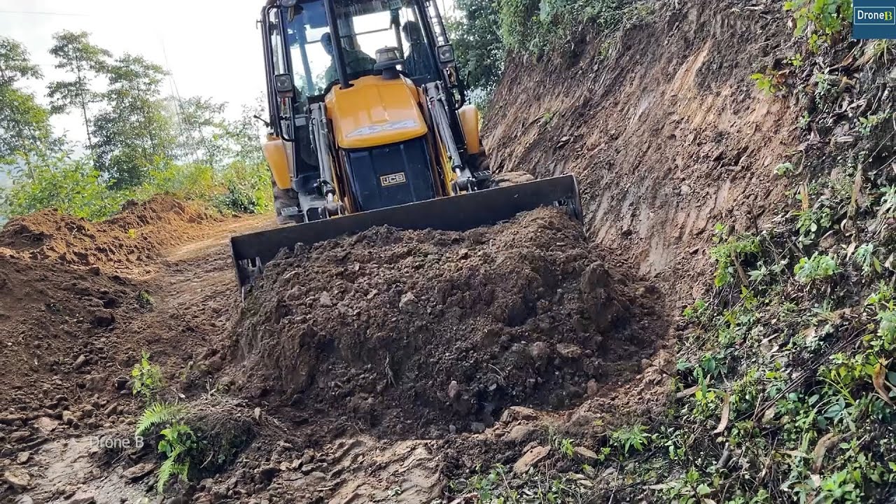 Fixing Mountain Road after Summer Monsoon Rain with JCB Backhoe Loader ...