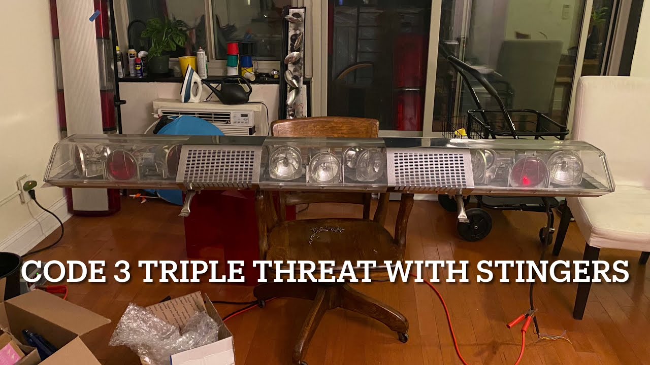Code 3 XL Triple Threat Lightbar with Sealed Beam Rotators and 3 ...