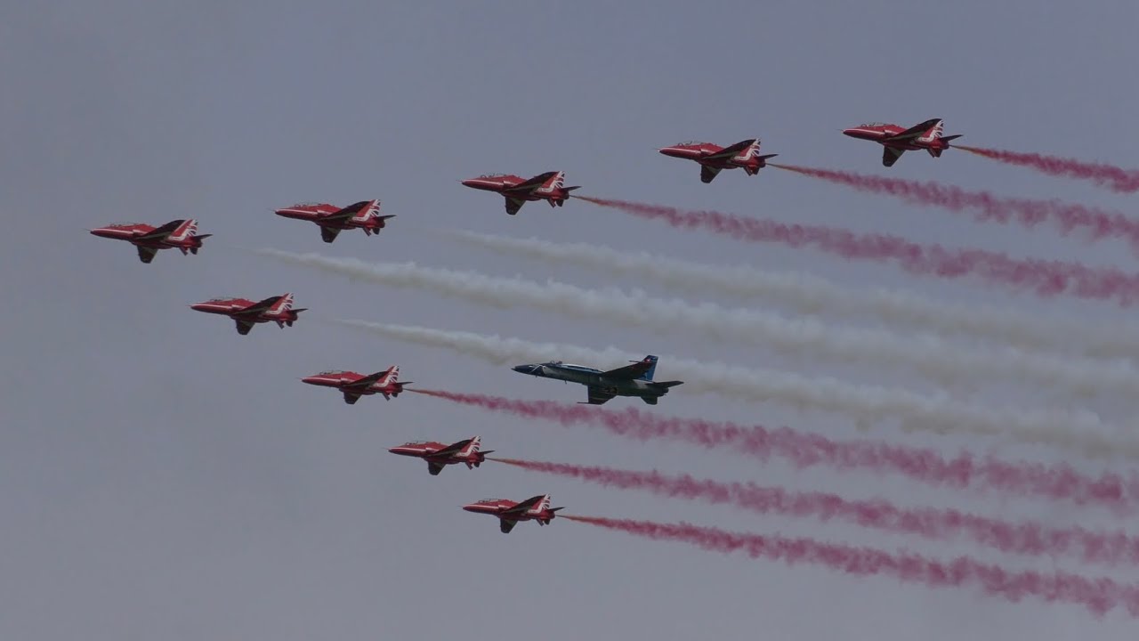 RAF Red Arrows/CF-18 Flyby Aero Gatineau 2024 - YouTube