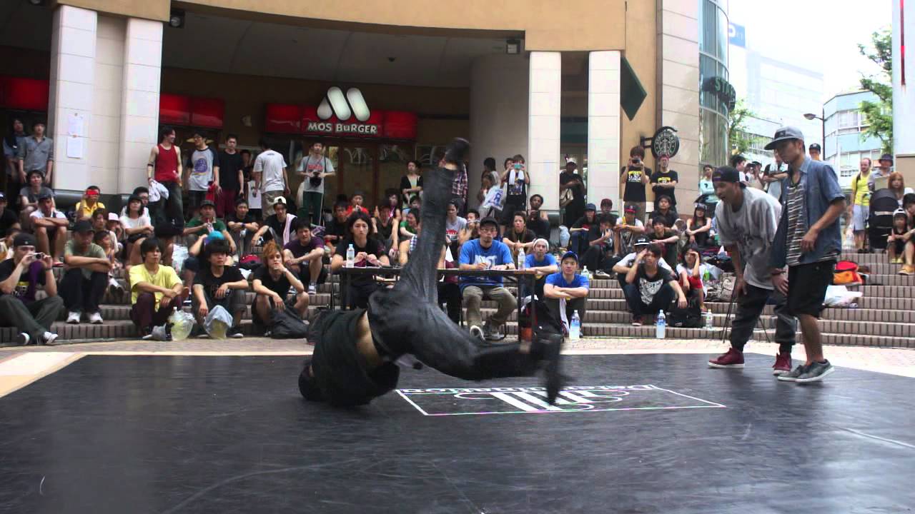 Westwood Rockers(KIKU,OKA-COLA,Youngtak) vs ? ザザ前 Breakin Prelim - YouTube