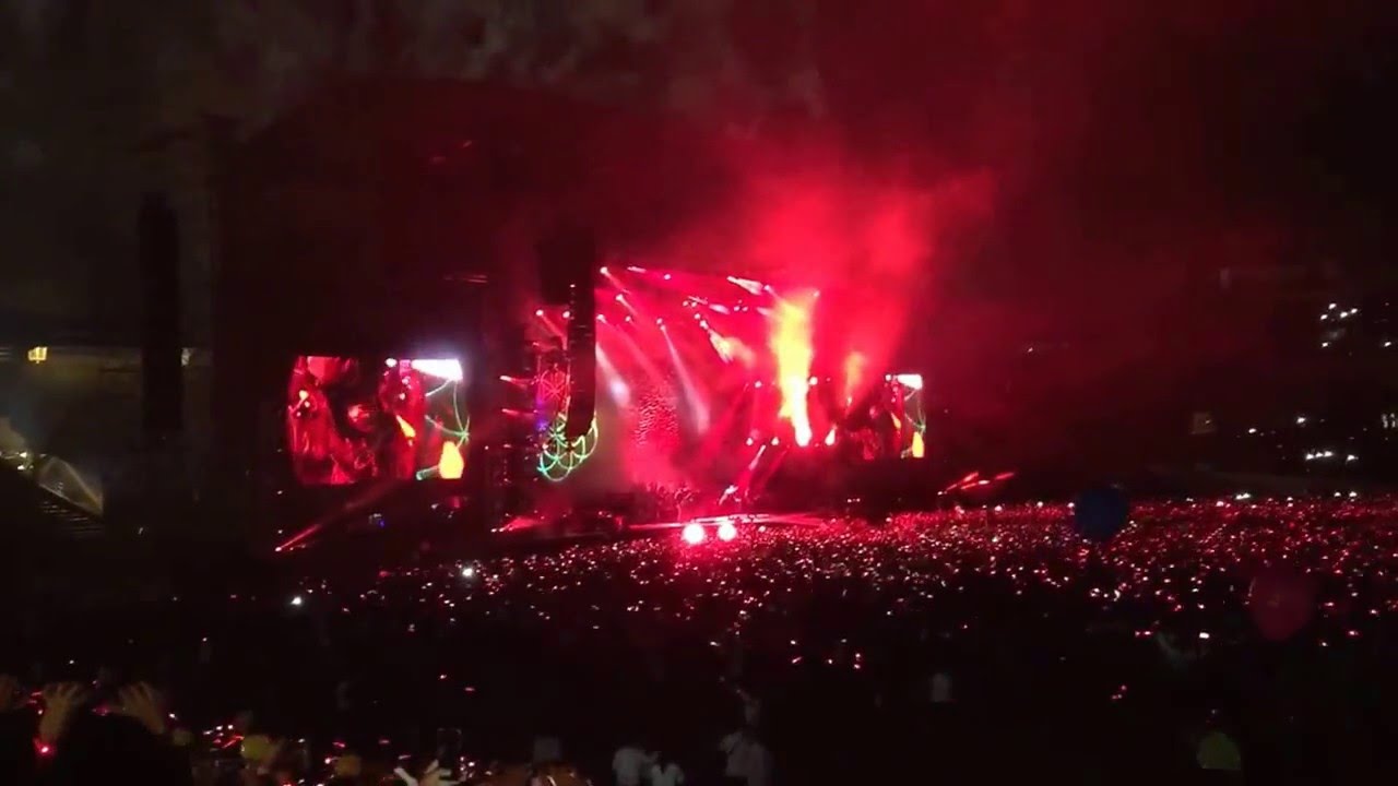 Concierto Coldplay Bogotá Colombia 2016 - Intro - A Head of Full of ...