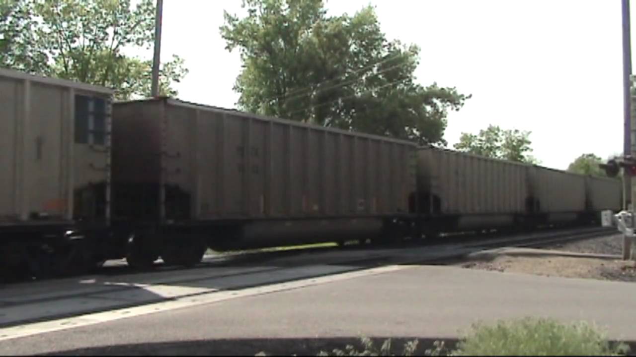 BNSF 5600 - YouTube