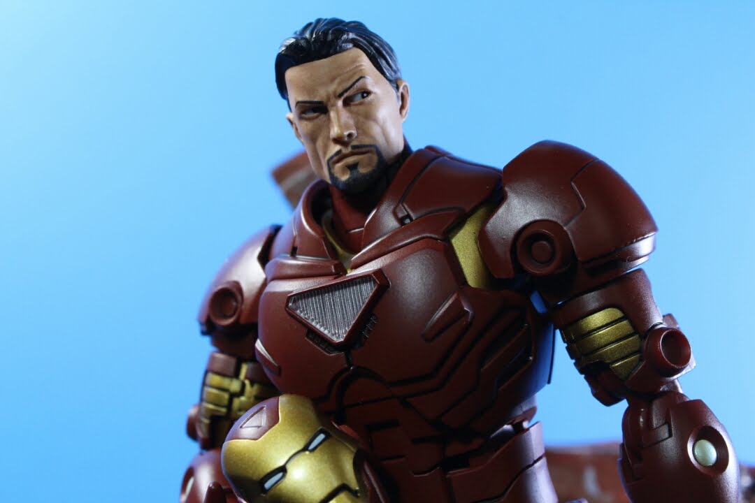 Sentinel Suit Up Armorize Iron Man Quick Look - YouTube
