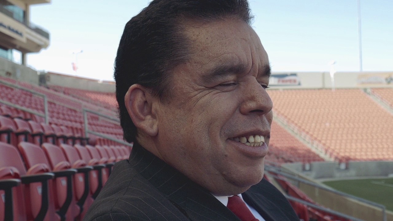 Enrique Corona - Director de deportes - YouTube