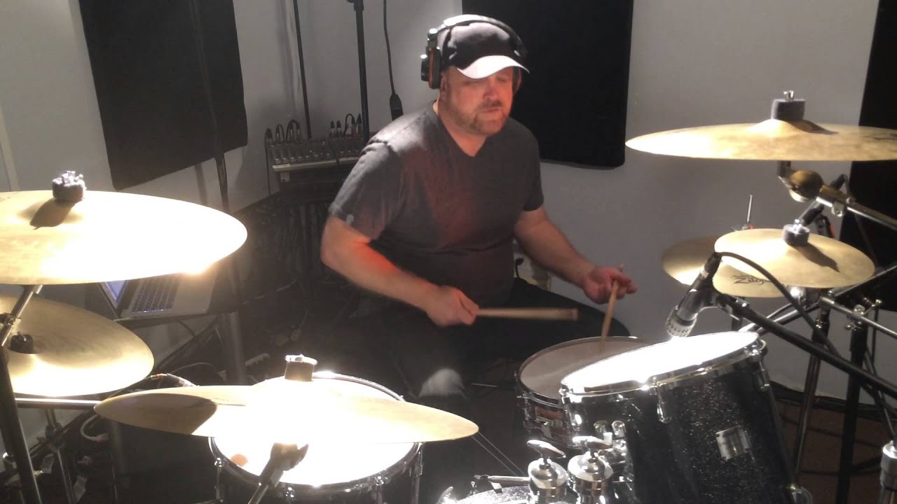 Lon Wilson (Neville High School Drum Line Cadence 1970's) - YouTube