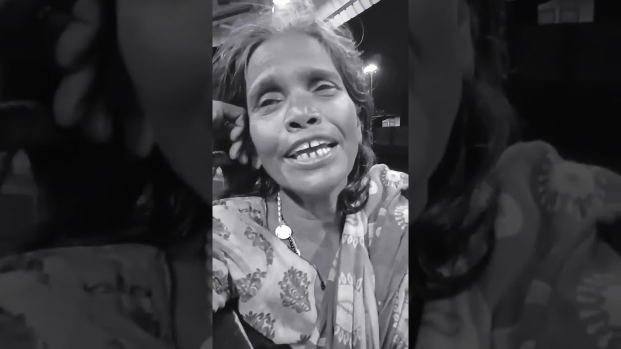 Ranu mandal Indian Street Singer - YouTube