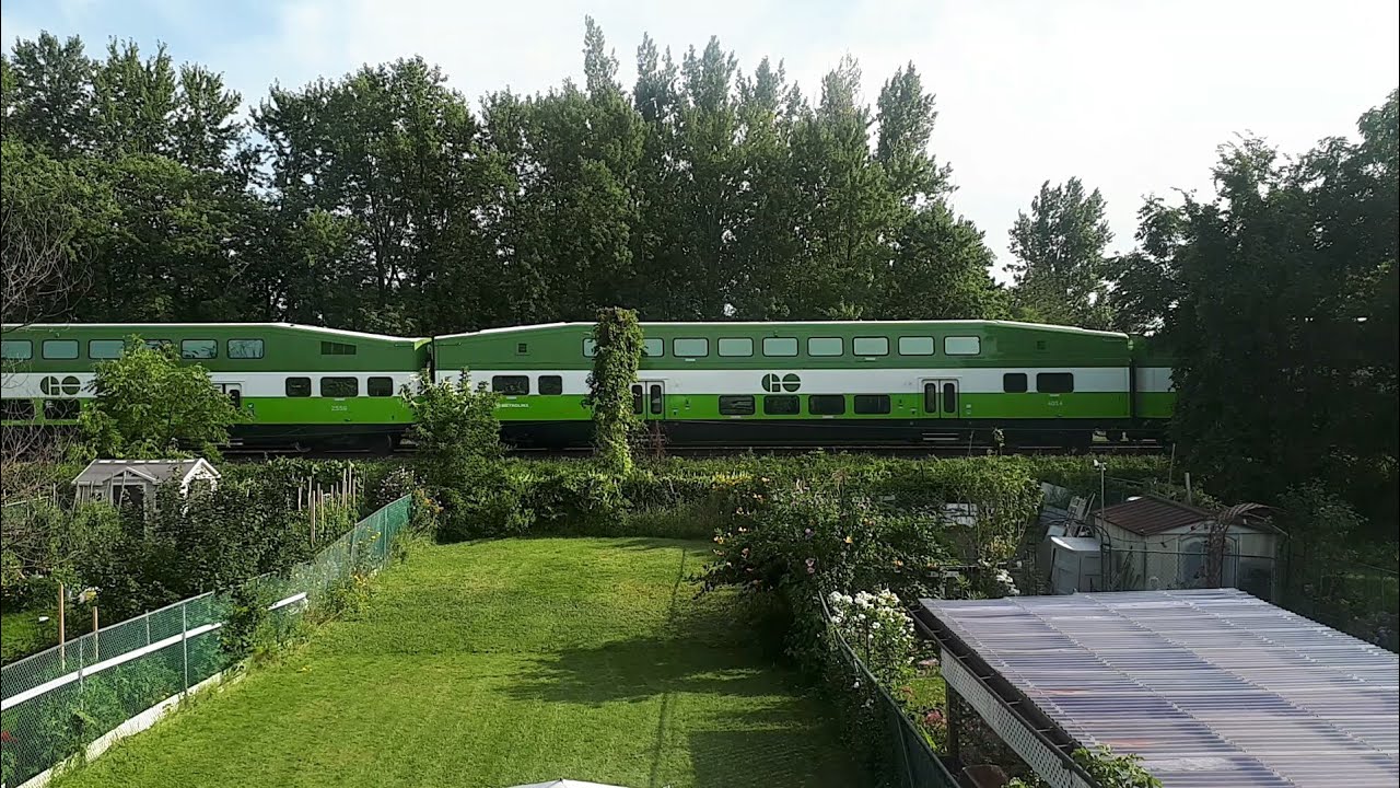 GO Train 21 / VIA Rail Train 18 - YouTube
