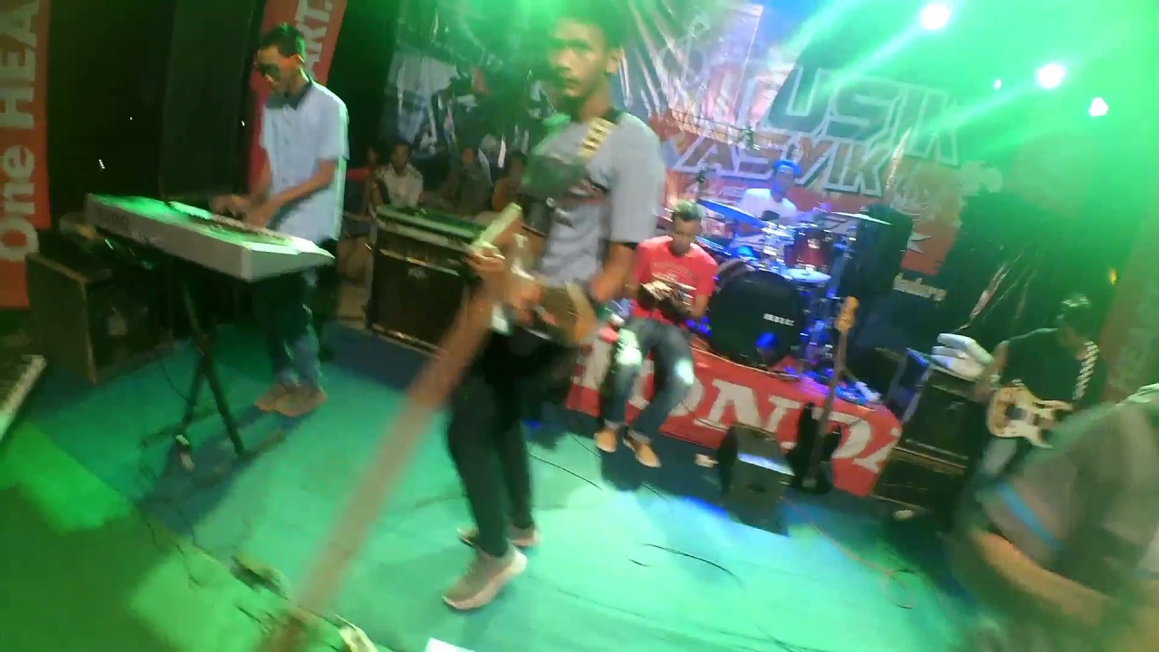 I'AM ROBOT (reggae rock steady madura) - three little birds cover Bob ...