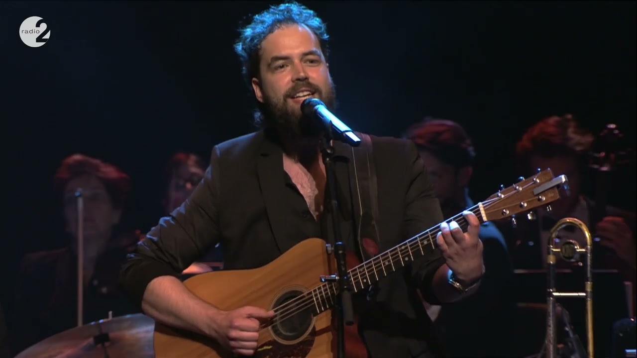 VRT Bigband - Jasper Erkens Ben Vanderweyden - Bluesette - YouTube