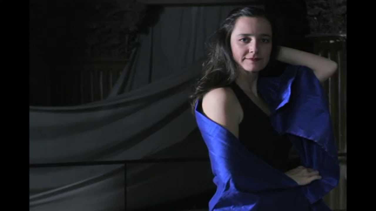 Vuelvo al Sur, Margarita Laso - YouTube