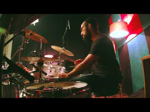 Cengiz Tural - Yalan (Gençlik Festivali Edis Akustik)