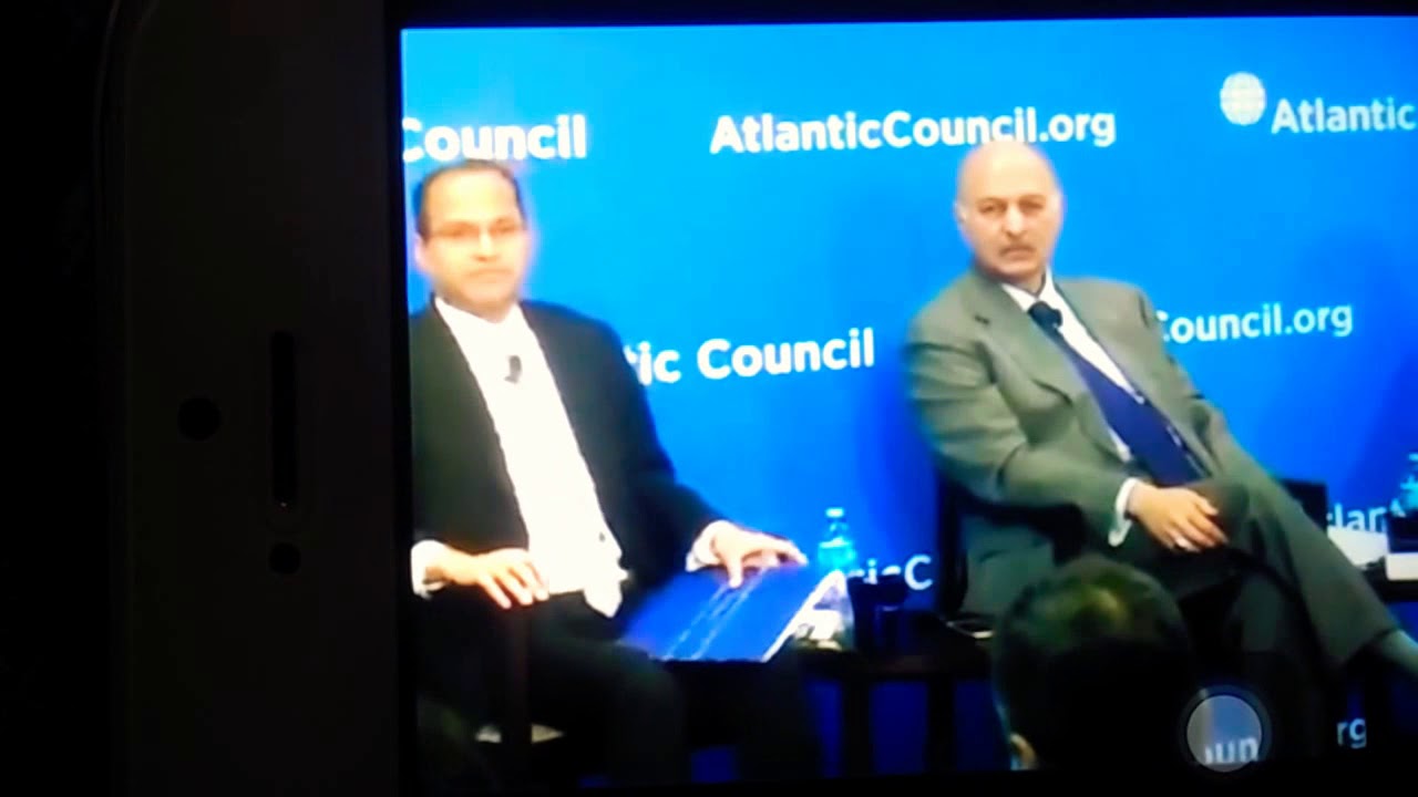 PAkistani reporter supporting India..! - YouTube