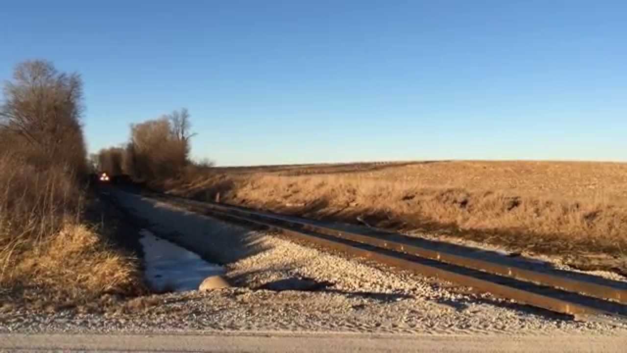 Iowa Interstate Railroad Rock Island Unit 513 2015 - YouTube