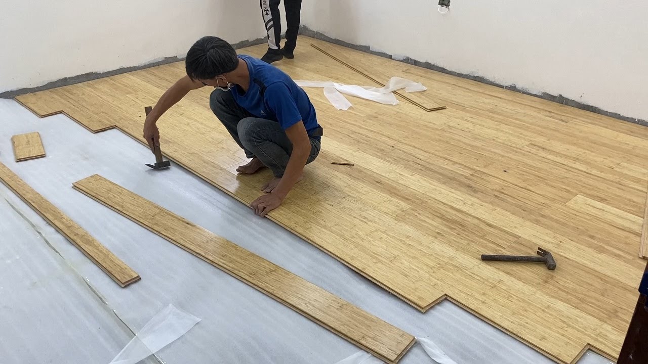 How To Install A Bamboo Wood Floors & Techniques Construction Bedroom ...