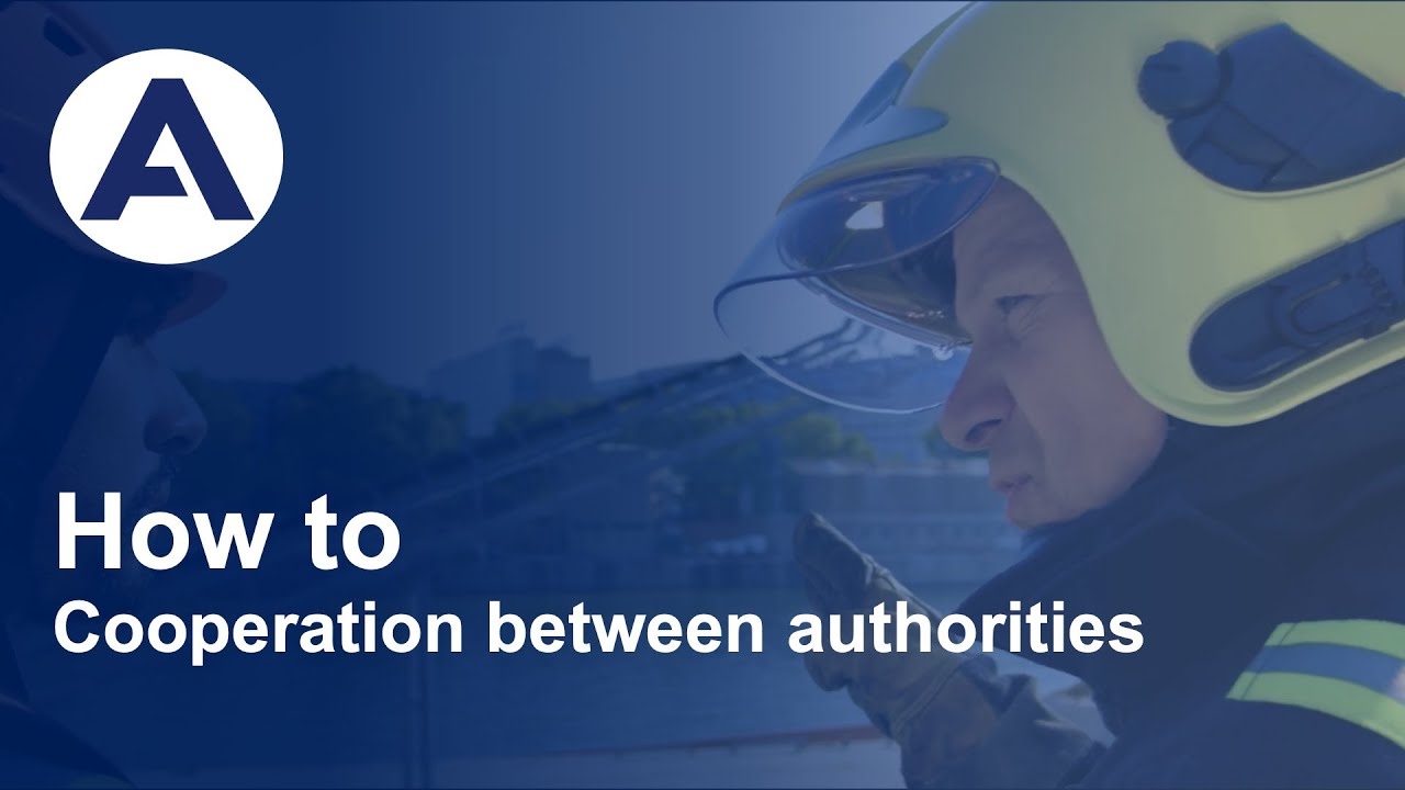 Smartphones and radios in cooperation when authorities work together ...