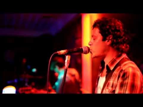 Kreş - Aşk Kişisel Bir İntihar