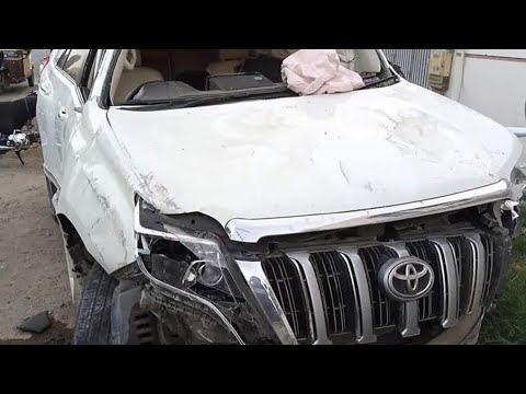 Toyota Land Cruiser Prado Accident In Lahore - YouTube