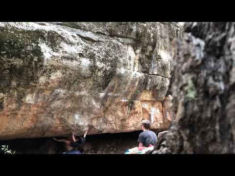 Bouldering Cherry Canyon: Dain’s Bulge, V10