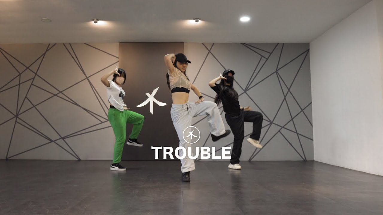 MDA | Teni - 'Trouble' | Ru Tong Choreography - YouTube