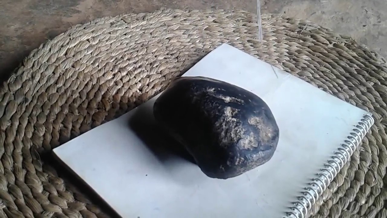 Magnetic stones - YouTube