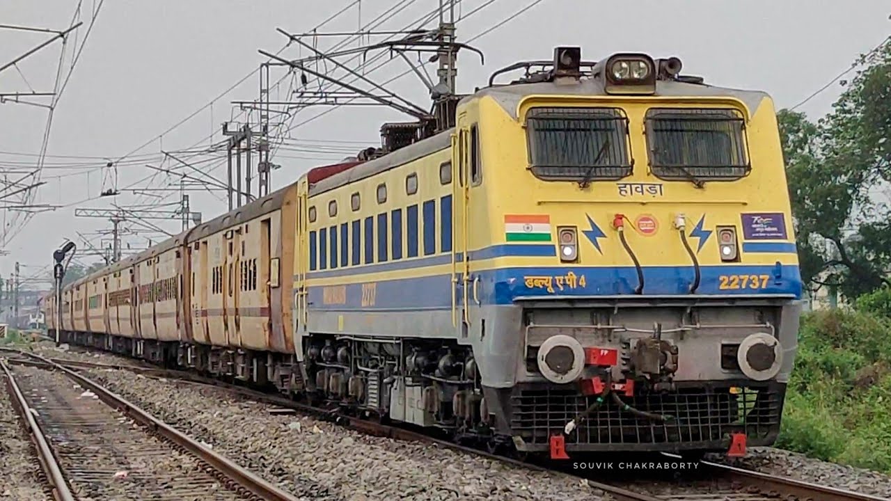 ICF Shatabdi Livery WAP4 With Uttarbanga Express Departing NJP - YouTube