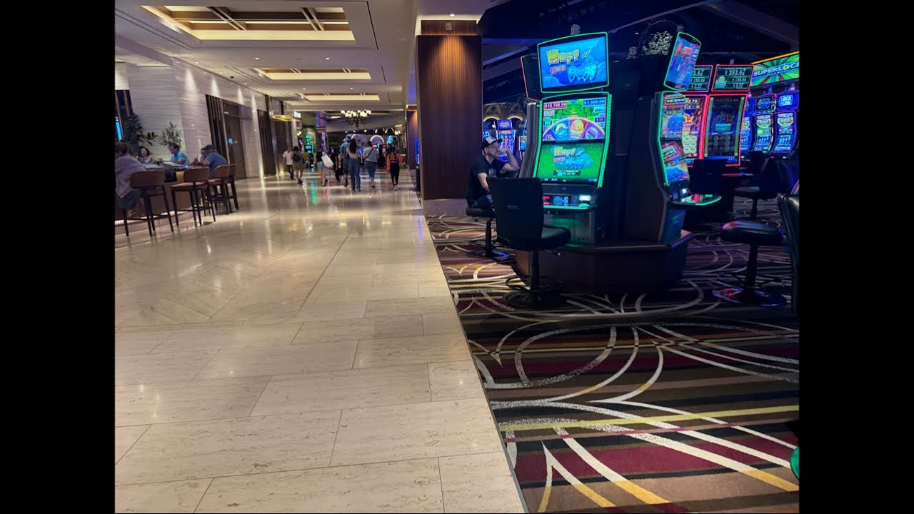 Live Slot play and a hangover! With @Avalonslots - YouTube