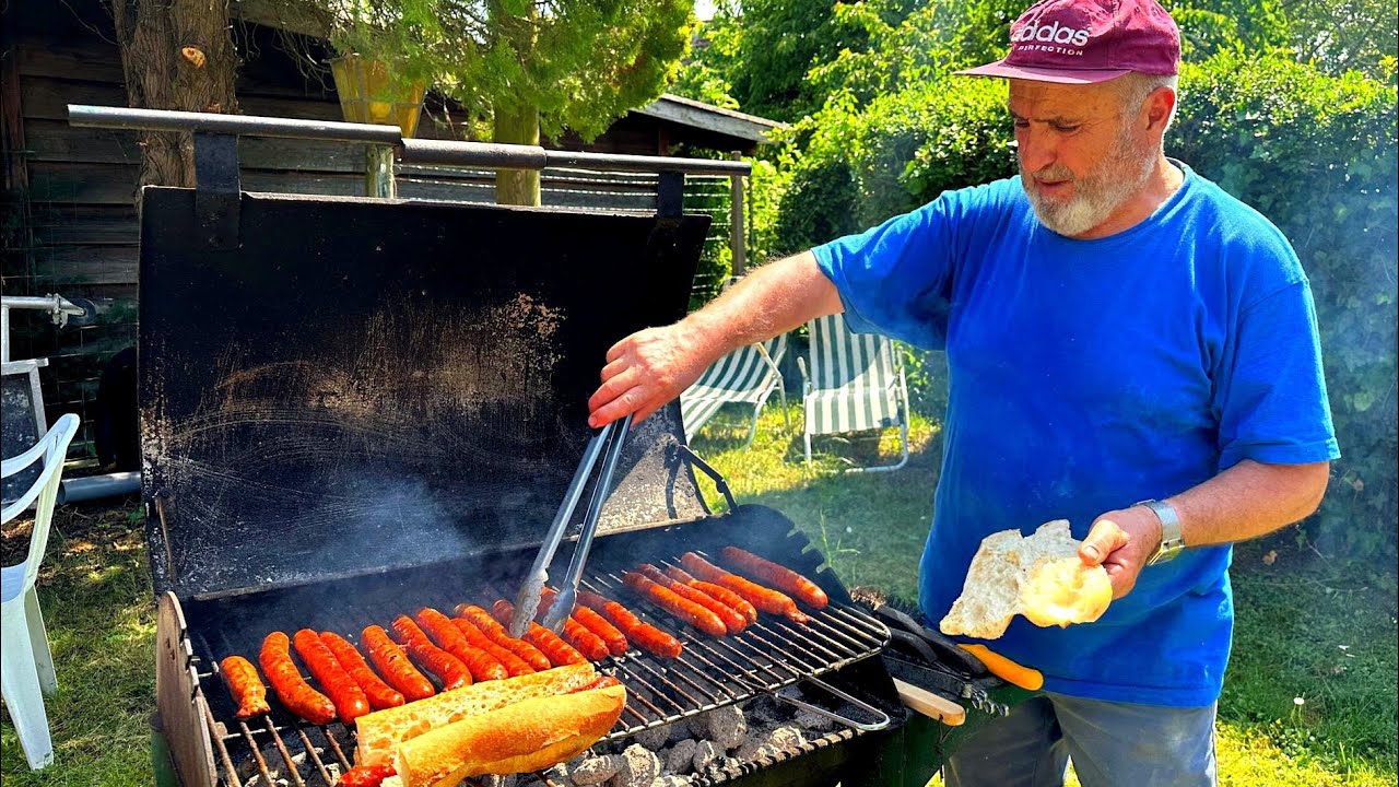 A Good Barbecue ♨️ after a Tiring Day at Work 👷‍♂️ Cooking Chicken ...