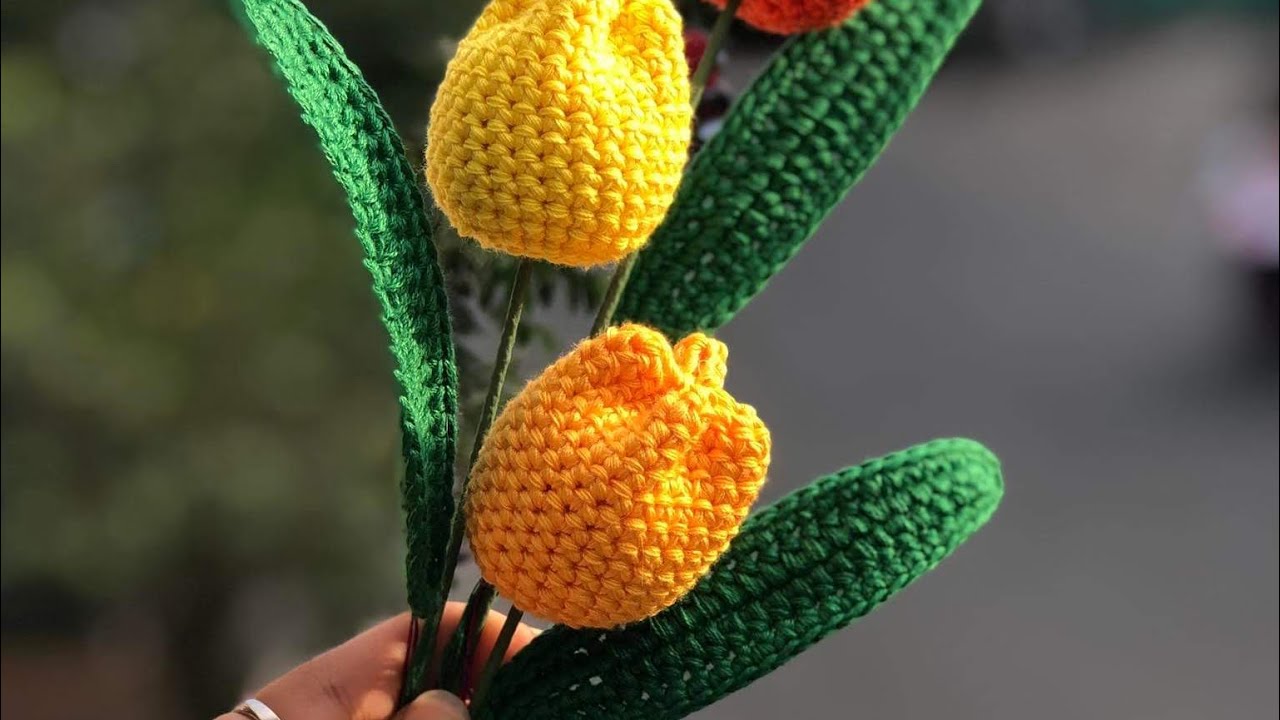 Crochet tulip leaf tutorial easy and beginner friendly - YouTube
