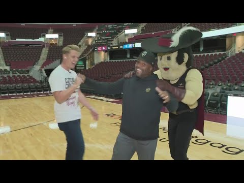 Cleveland Cavaliers host Ahmaad Crump nails impressive 3-point shot at ...