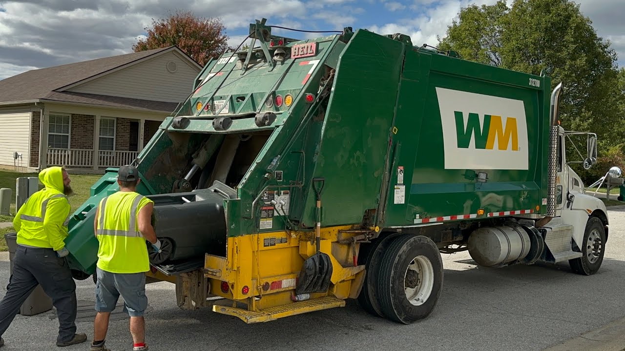 Kenworth Heil Rear Loader Garbage Truck - YouTube