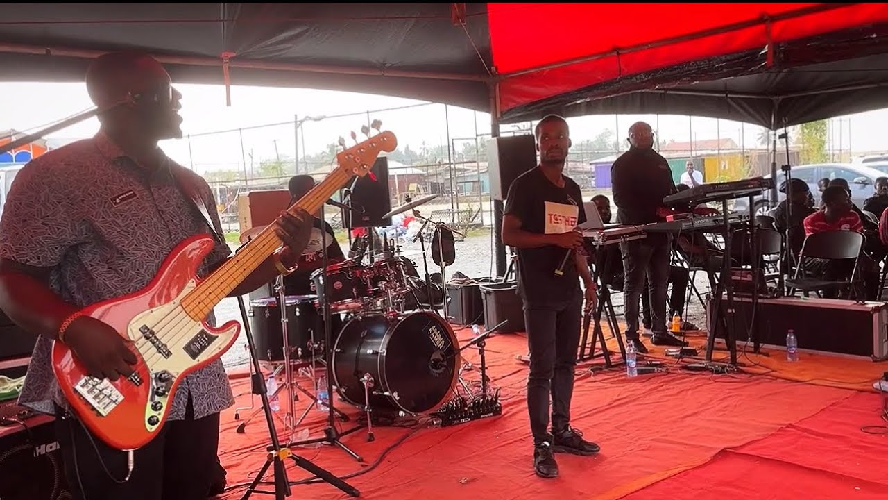 Awesome Gospel live Band session with the Afro Band||Emma on Bass🎸 ...