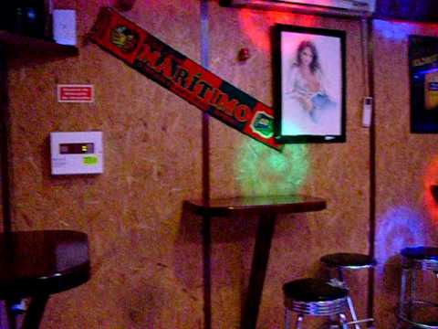 Tabuinhas Kafé - Interior - YouTube