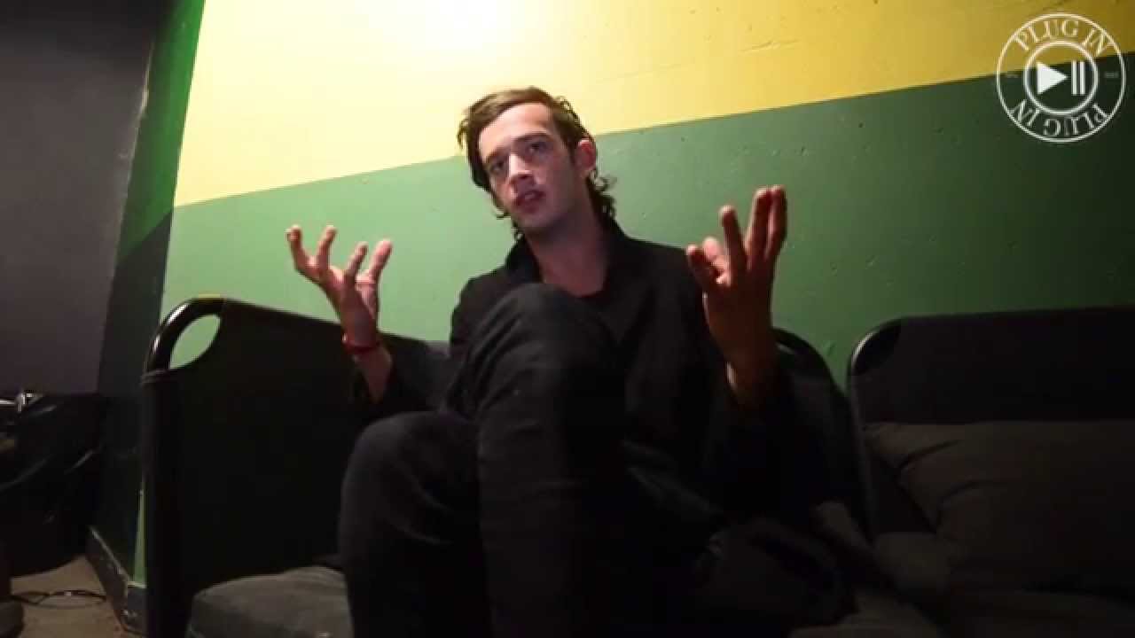 Interview : Matthew Healy - The 1975 / Paris (2014) - YouTube