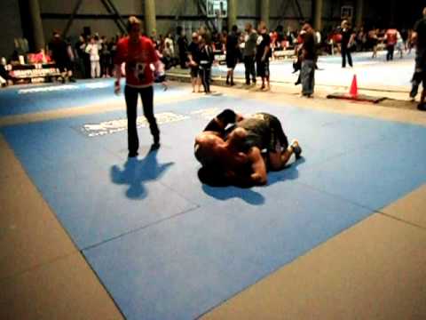 11-27-11 Vegas * Frank Heldman * Finals No Gi - YouTube