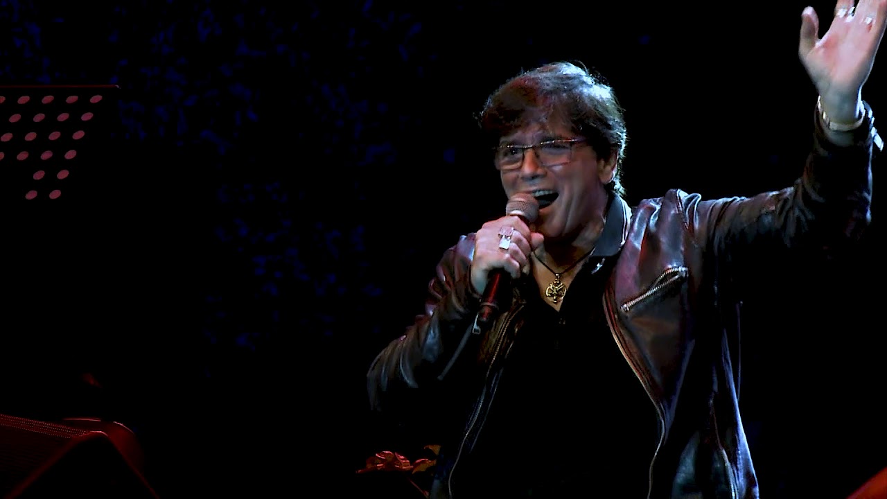 Ben Duro Official - Medalioni ( Koncerti Kenget e Liqenit ) - YouTube