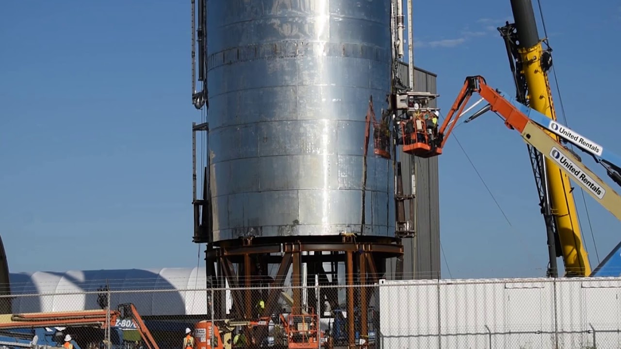SpaceX Starship Mk1 Preps (aft flap pivot/actuator mounts) - October 19 ...