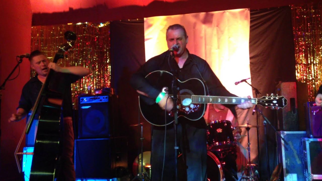 Johnny Flame and the Dragons - Playmates at Hemsby 52 - YouTube