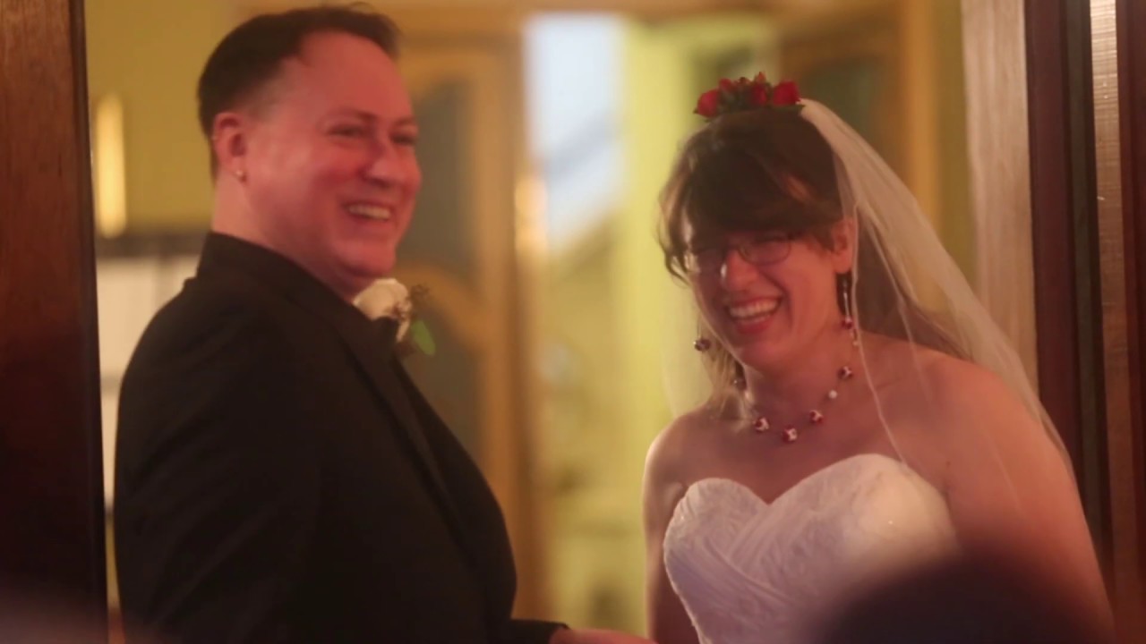 Colleen and Dan tie the knot. - YouTube