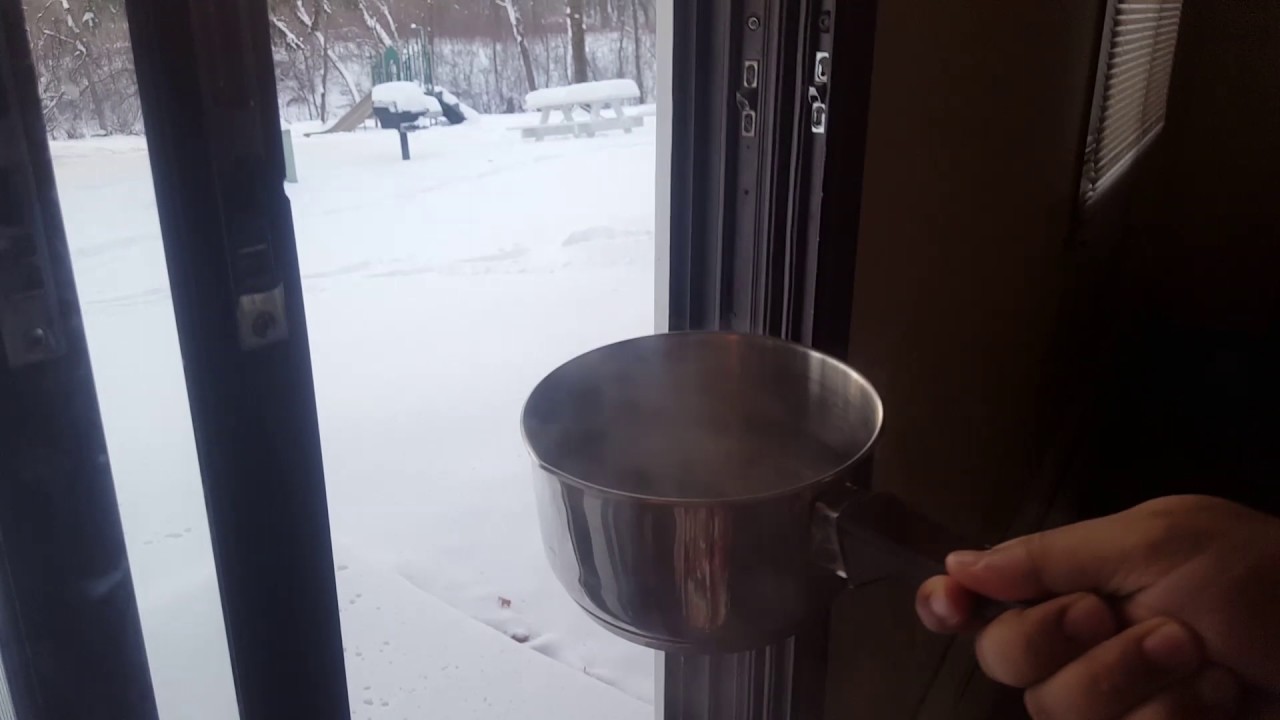 Throwing hot water in freezing temperatures :-) - YouTube