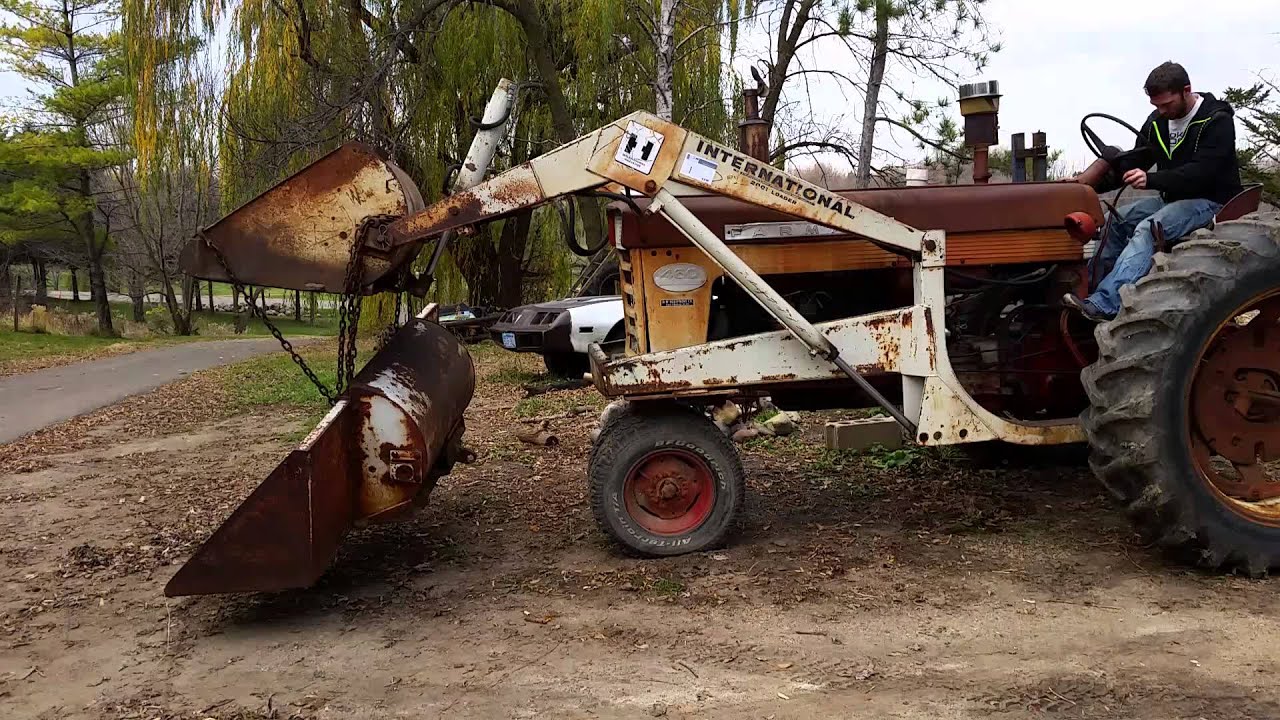 2001 loader tractor Corcoran - YouTube