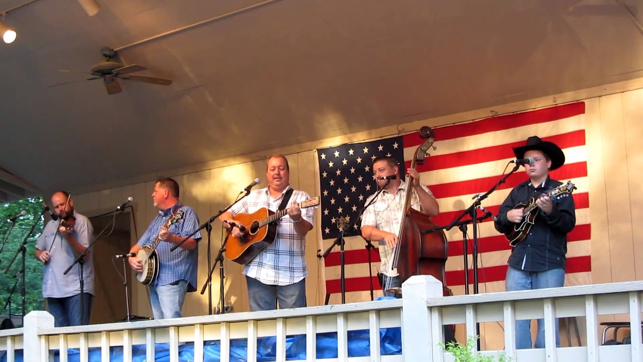 Russel Moore & IIIrd Tyme Out - Bluegrass Breakdown with Kyle Ramey ...