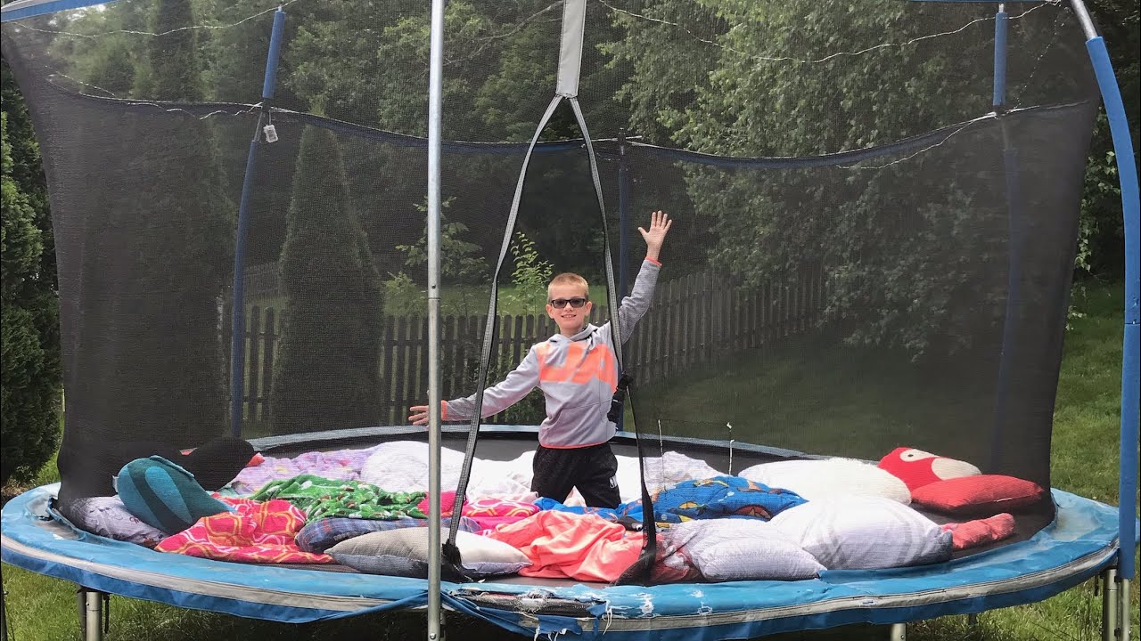 Sleepover on my Trampoline! - YouTube