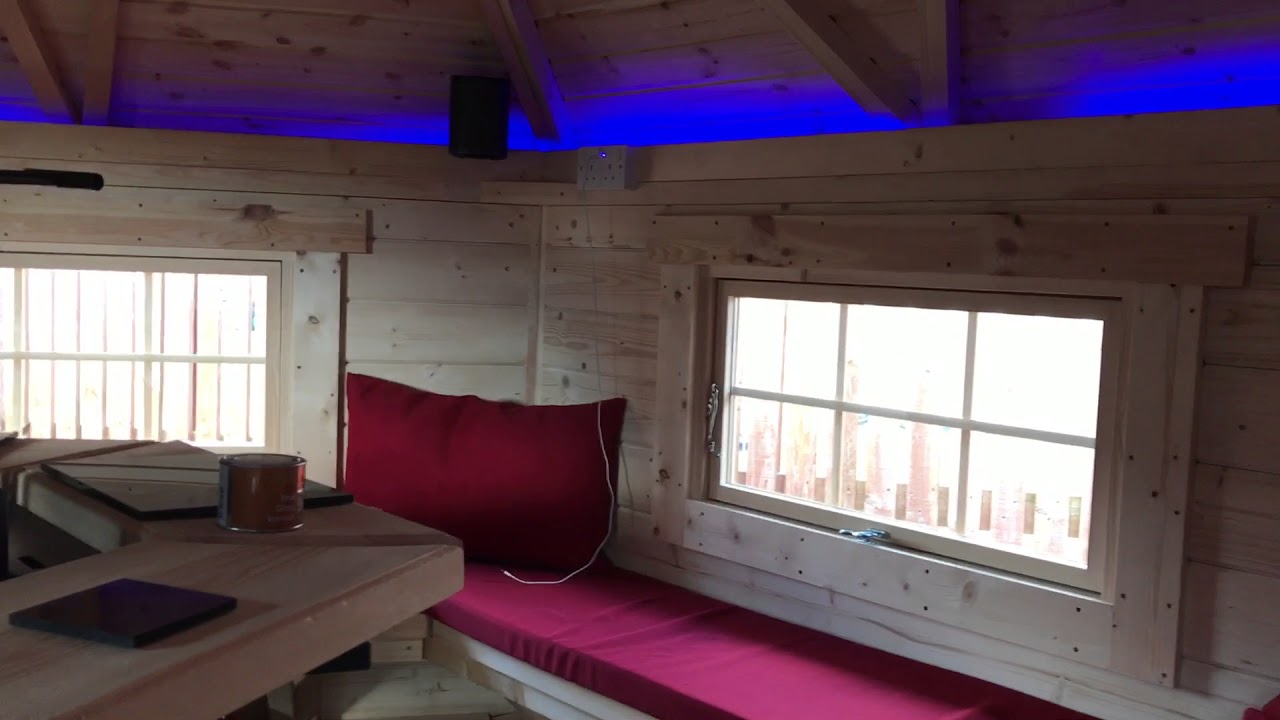 BBQ hut With Extension - YouTube