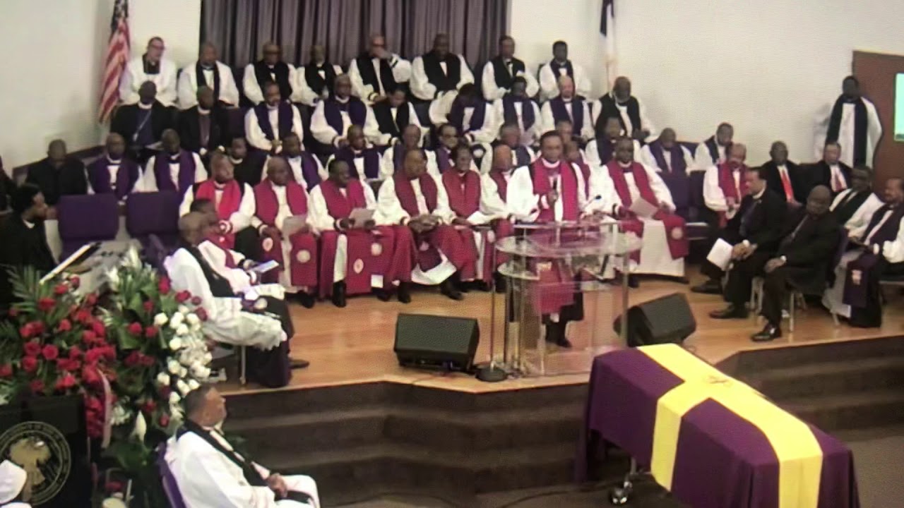 Bishop Lemuel Thuston celebrating the life of Bishop Robert Sanders ...