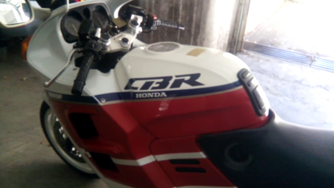 Honda cbr 1000f sport touring - YouTube