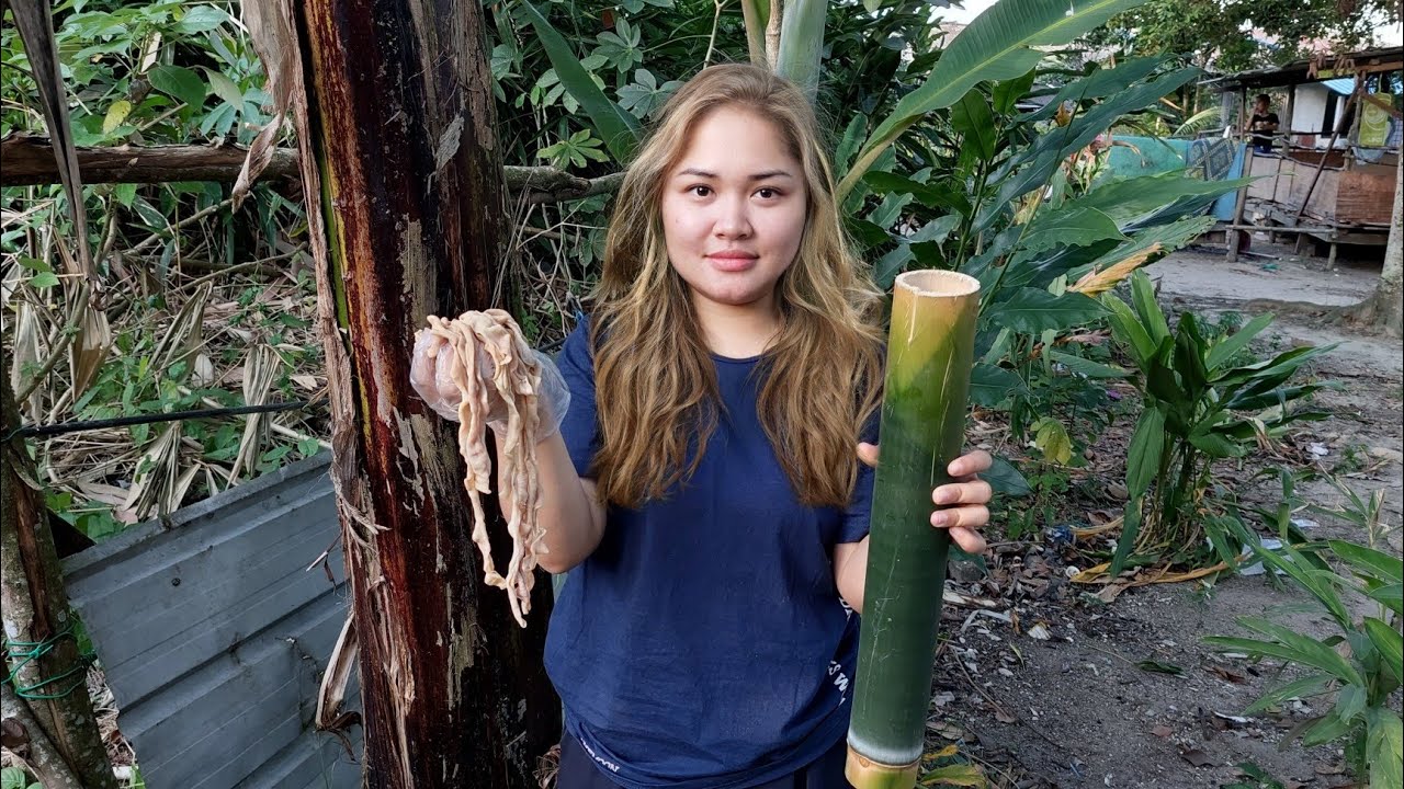 Bakar Buluh/Pansuh Usus Ayam Campur Umbut Sawit Yang Menyelerakan - YouTube