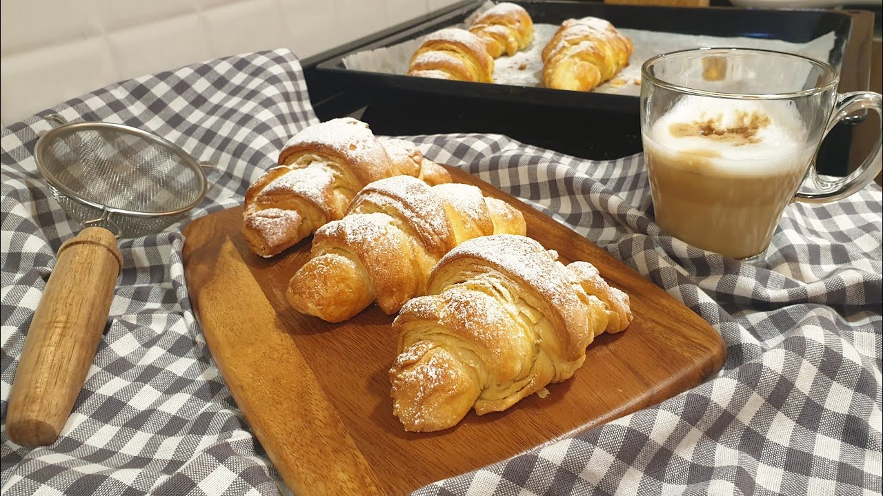Croissante cu unt 🥐 French croissants 🥐 | La Flory în Bucătărie - YouTube