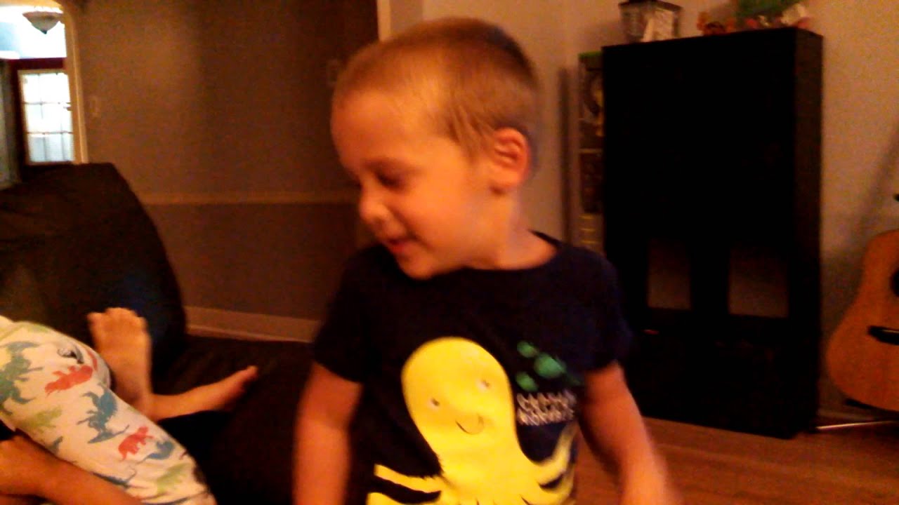 Joey Going Crazy About WGN's Randi Belisomo - YouTube