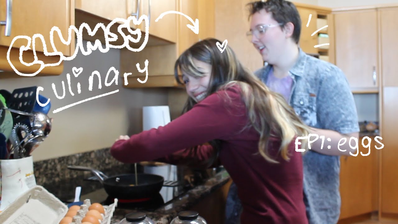 LEARNING HOW TO COOK EGGS (and failing) | CLUMSY CULINARY EP1 - YouTube